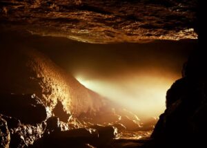 Guna Cave Kodaikanal: Explore the Enigmatic Devil’s Kitchen